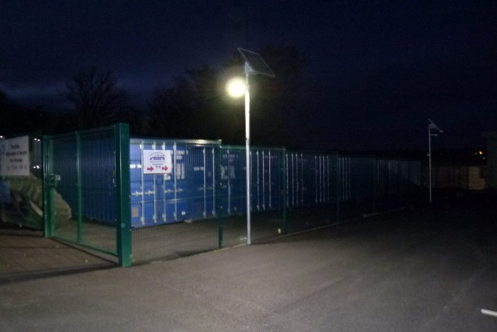 Solar parking lot light | PIR | Timed car park lighting