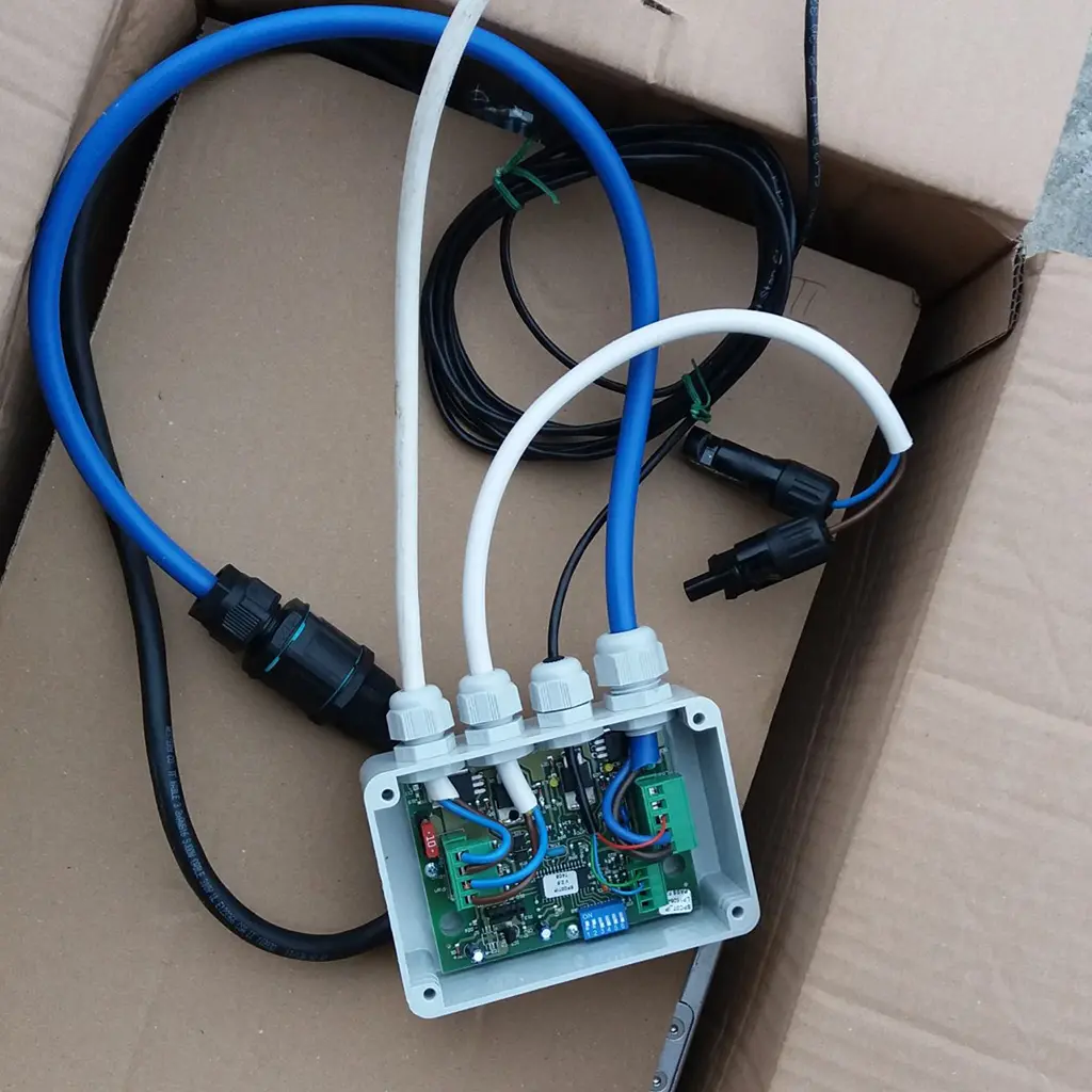 LED light controller - Dragons Breath Solar